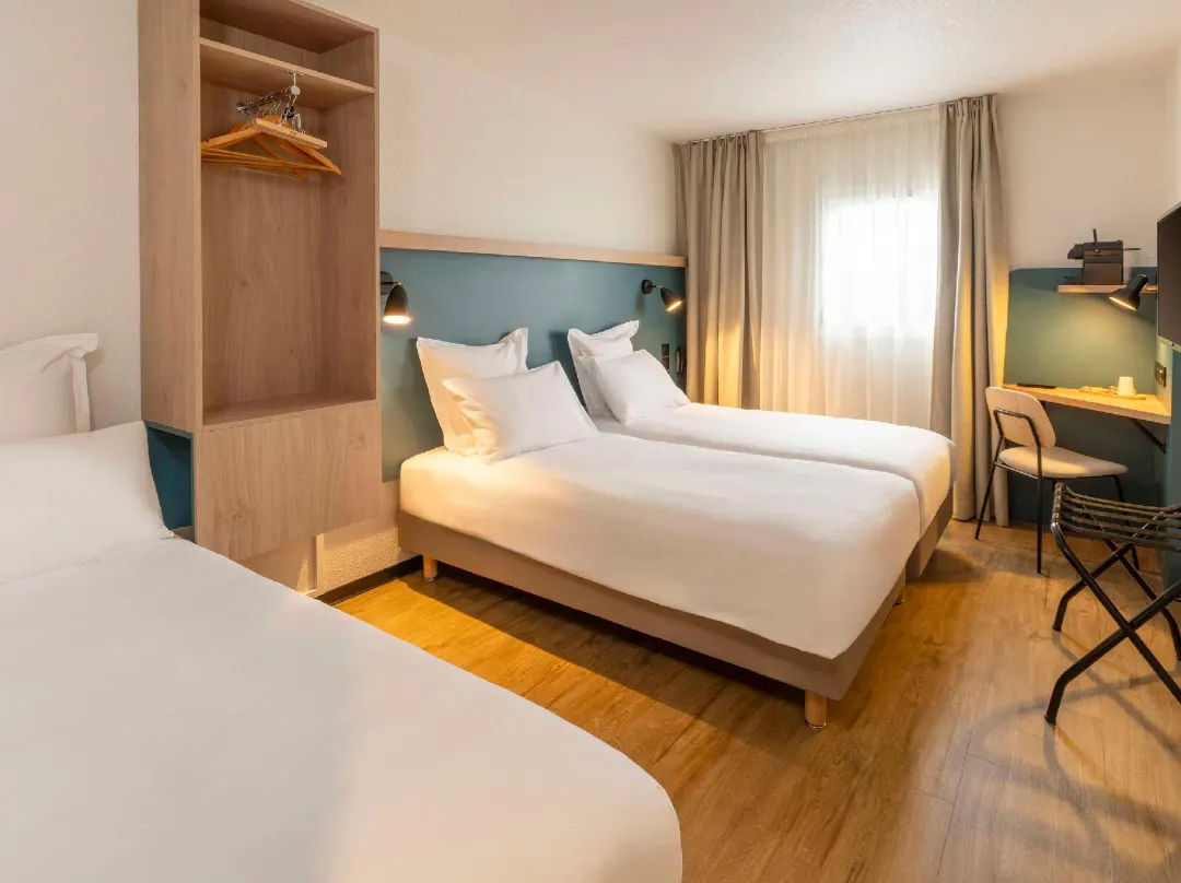 Hôtel Carline - Hérouville-Saint-Clair