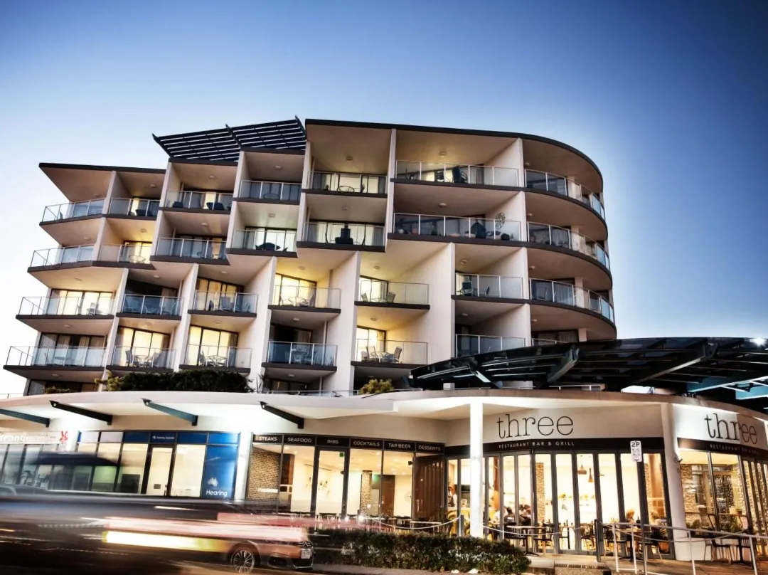 Ocean Views Resort - Golden Beach