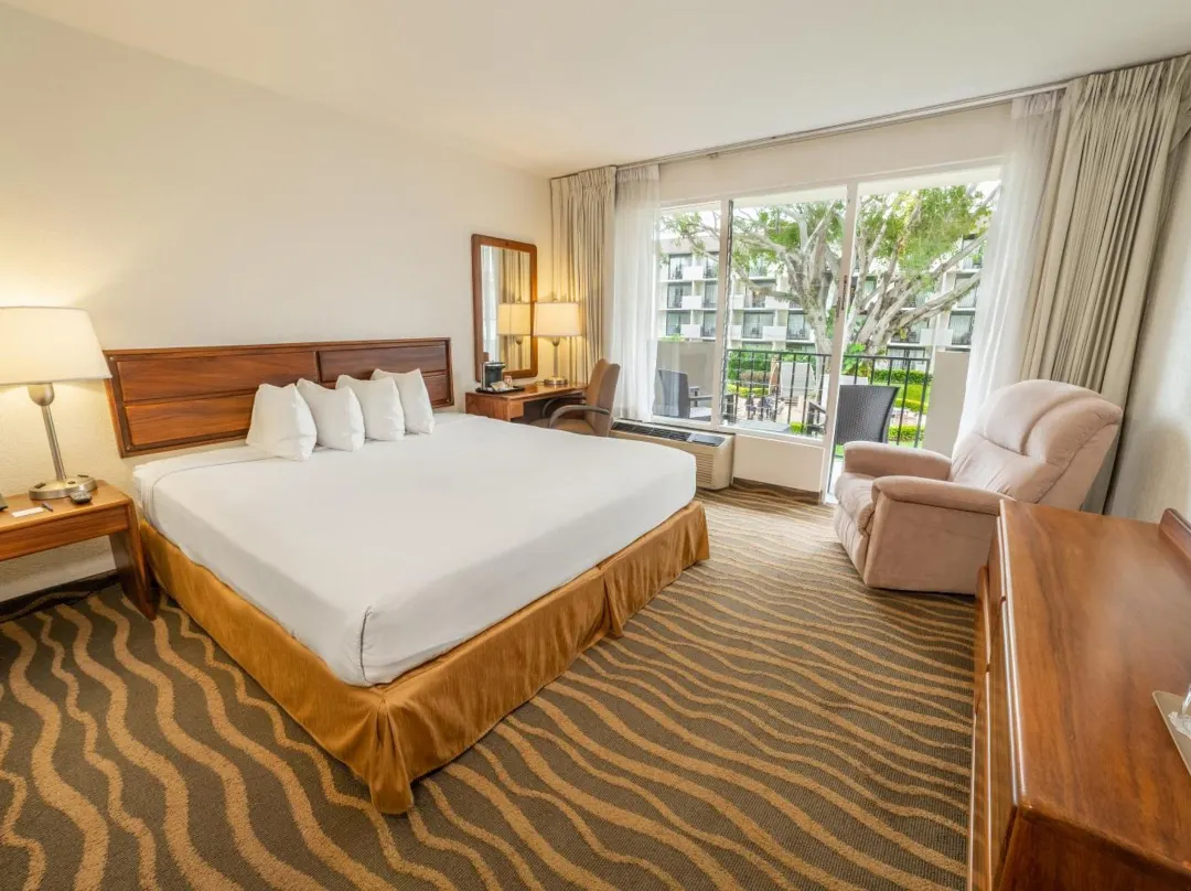 Irazú Hotel & Studios - San José