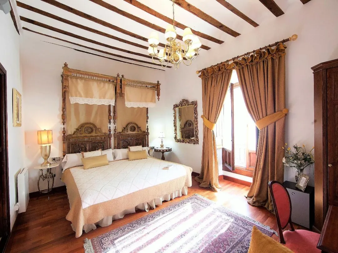 Hotel Boutique Nueve Leyendas - Úbeda