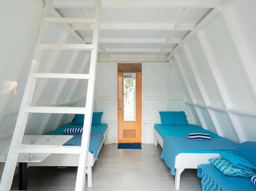 Costas De Liwa Bar & Beach Resort - San Narciso