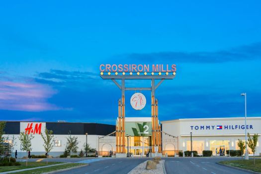 Calgary International Airport (YYC) Guide: Map, Parking, Arrivals ...