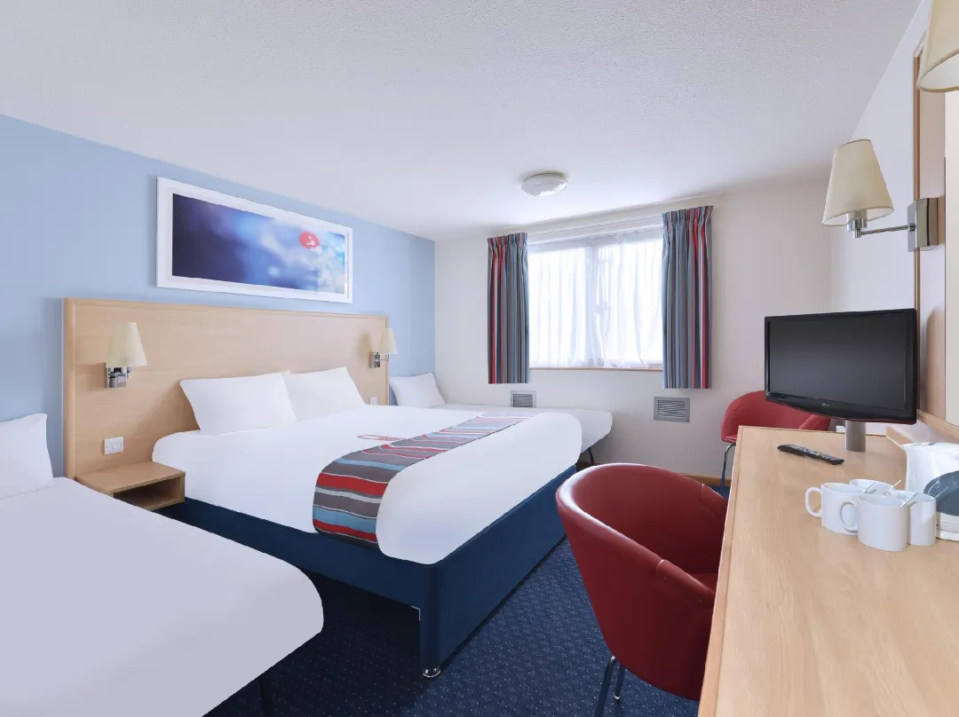 Travelodge Camberley - 漢普郡