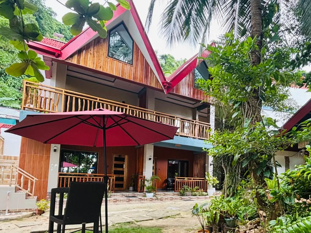White Beach Front And Cottages - Buruanga