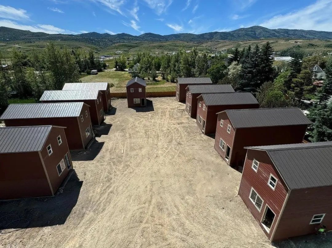 The Iron Horse Inn - Bear Lake