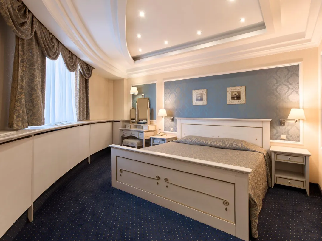 Ambassador Hotel - Saint Petersburg