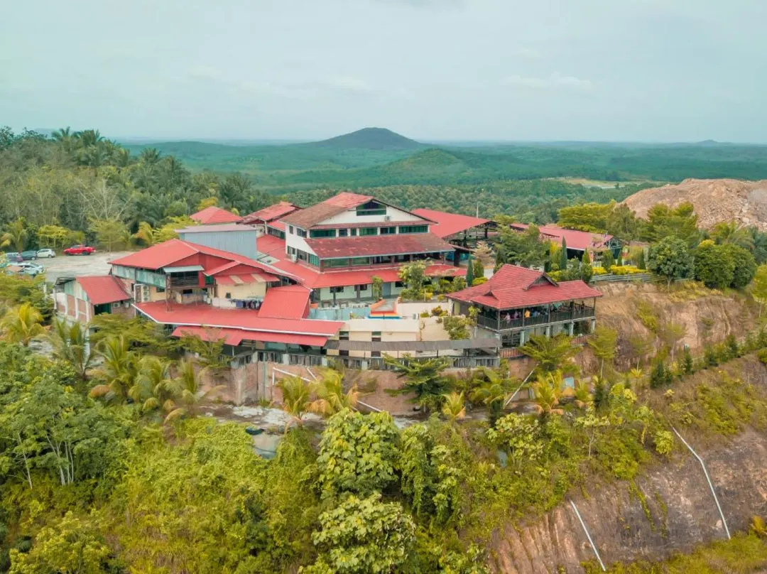 Labis Sunrise Farm Stay - Johor