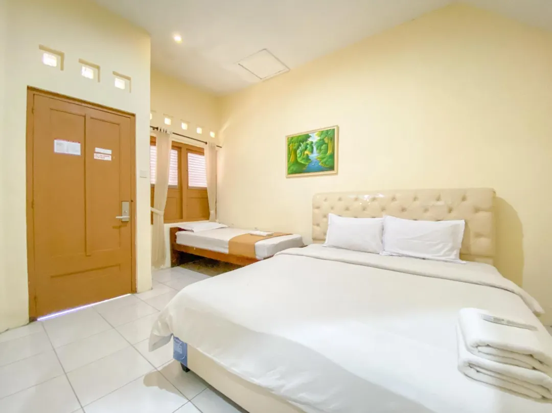 Hotel Maerakaca Tugu Yogyakarta Mitra Reddoorz - Yogyakarta