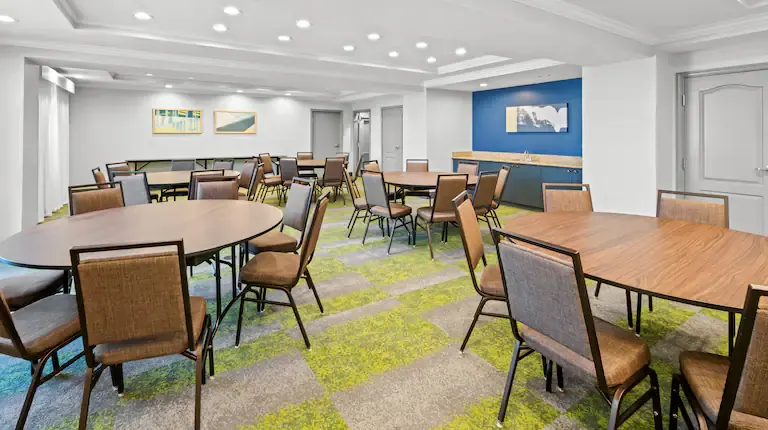 Spark By Hilton Woodbridge - Woodbridge, VA