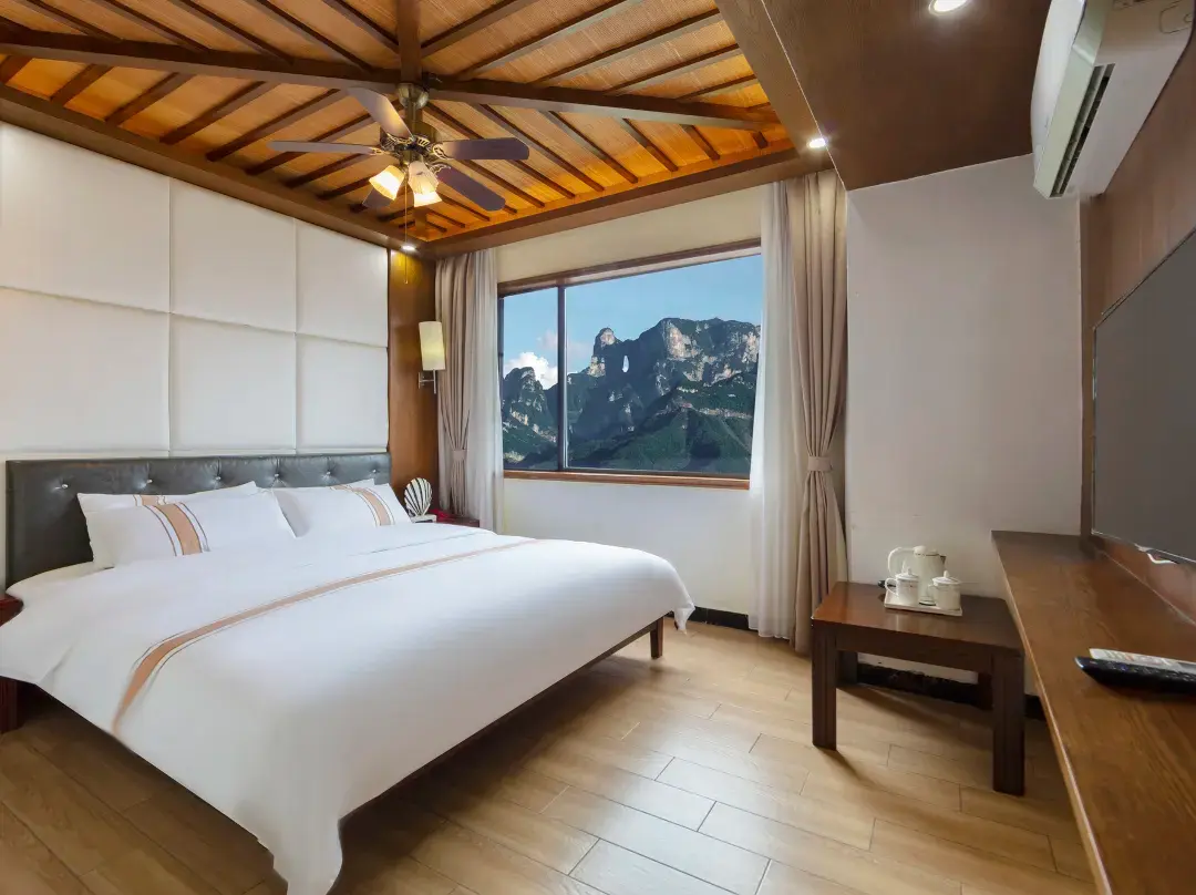 Zhangjiajie Night Park Hetian Style Theme Inn - Zhangjiajie