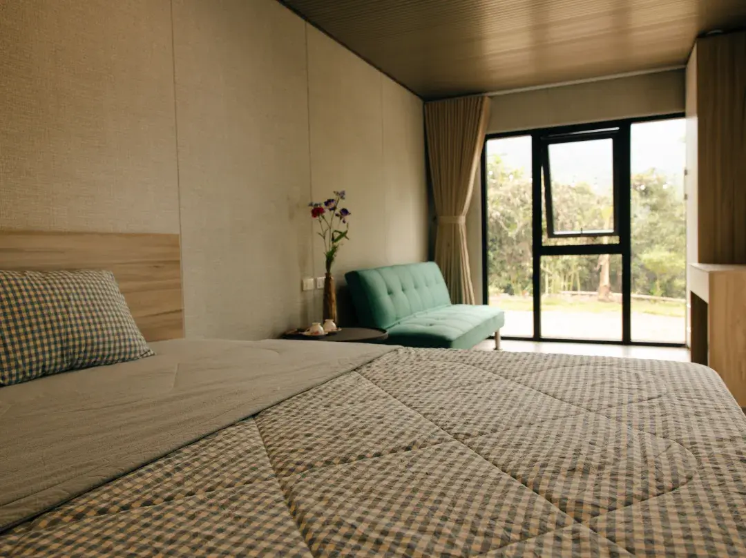 Halo Retreat - Hoa Binh