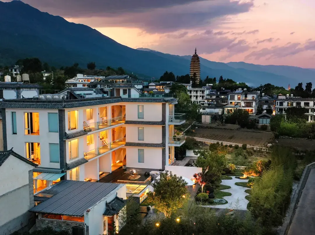 Meet Hefengting·jianshan | Natural Ore Hot Spring Holiday Villa Scenic Hotel - Dali