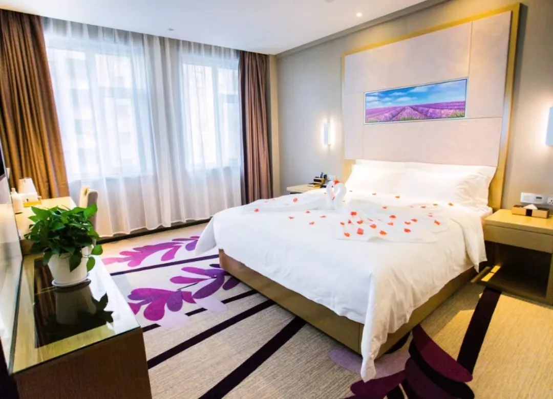 Qianguo Yifeng Hotel - Songyuan