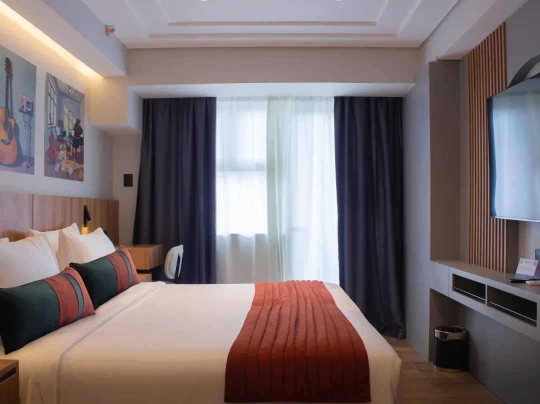 Novel Hotel Manila - Makati