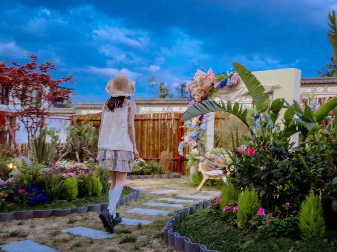 Mountain And Sea Pavilion•yu Meng 360° Cang'er Moon Sea View Resort Private Villa Under The Clouds - Dali