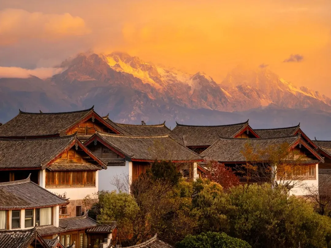 Sunny Designer Resort Hotel - Lijiang