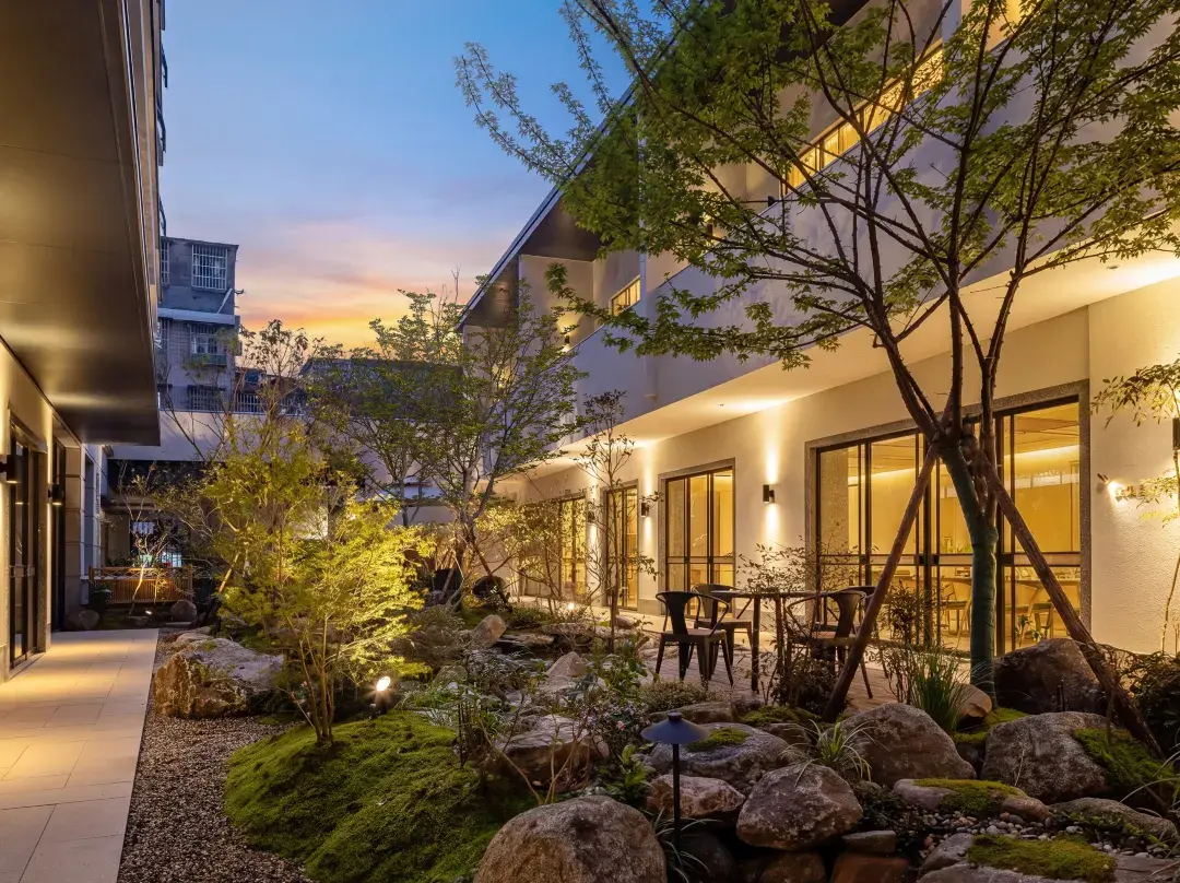 Changsha Wuyi Squarehuanzhi S Courtyard Hotel - Changsha