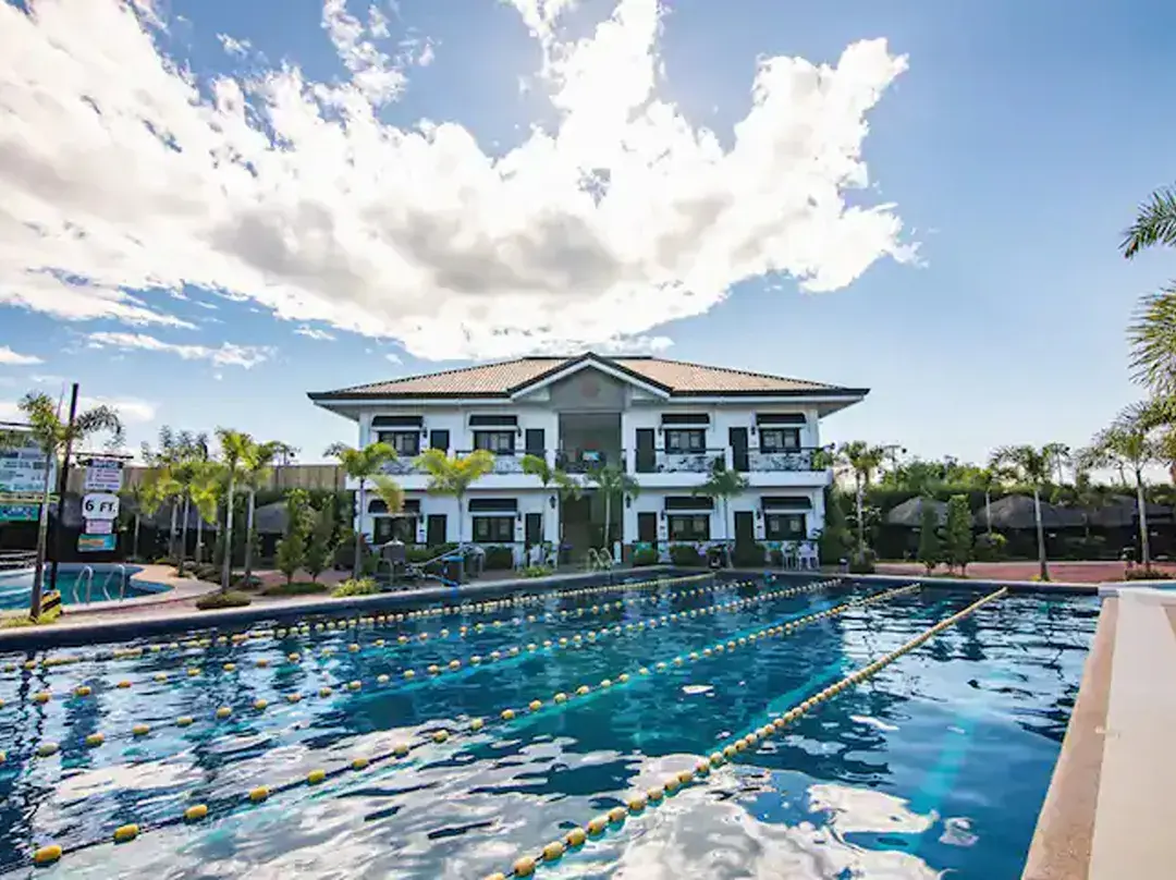 Ilocos Urban Wave Resort - Laoag
