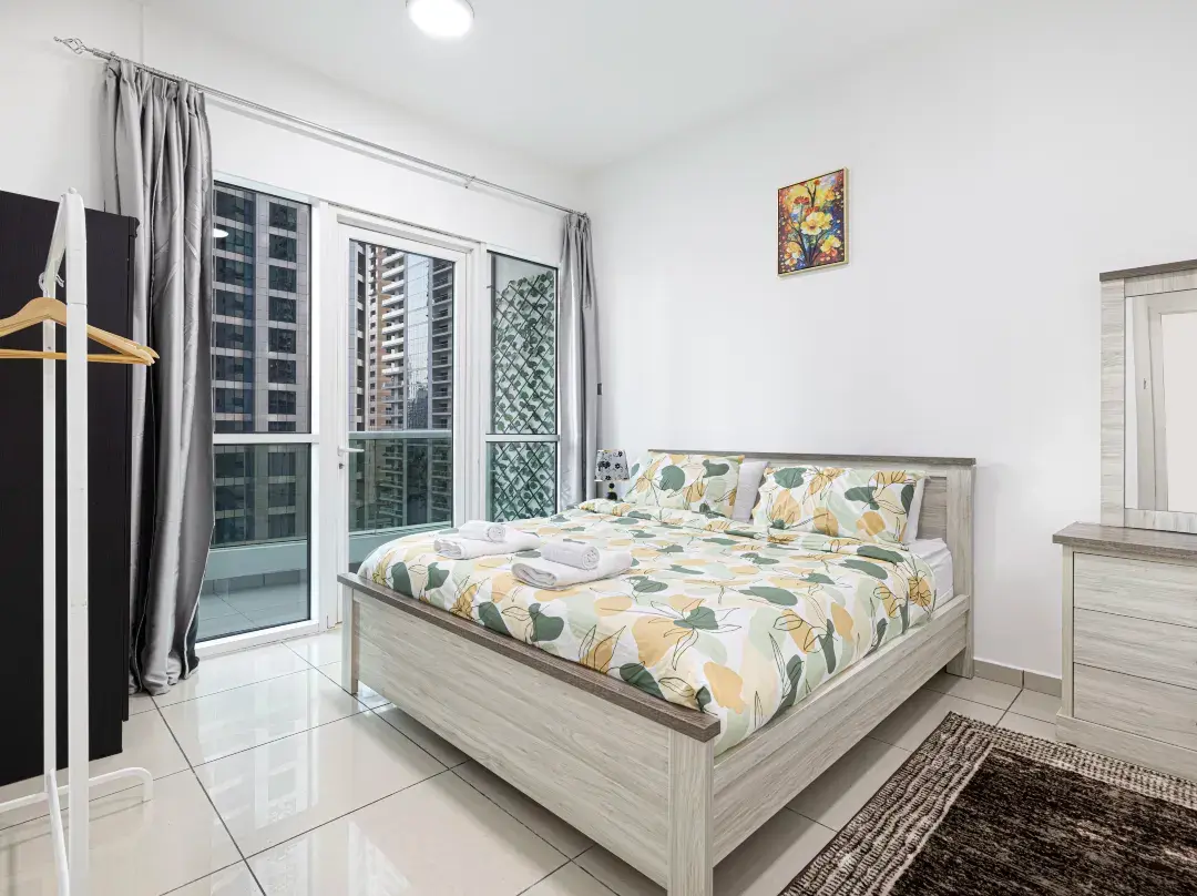 Kingsuite | Nightlife | 3min-tram-away | Dxbmarina - Dubai