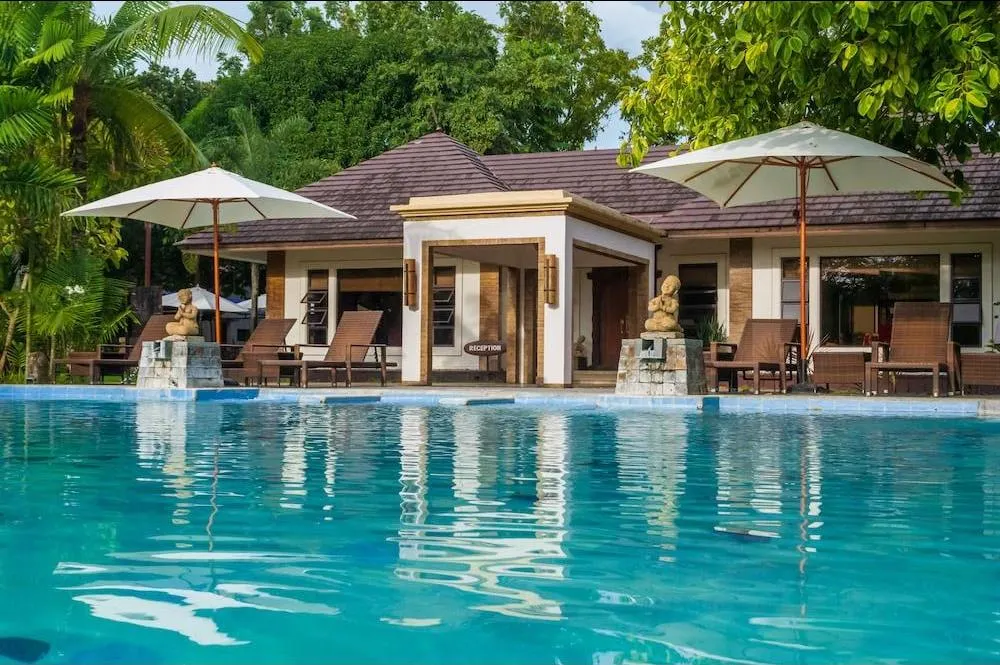 Sheridan Boutique Resort - Oton