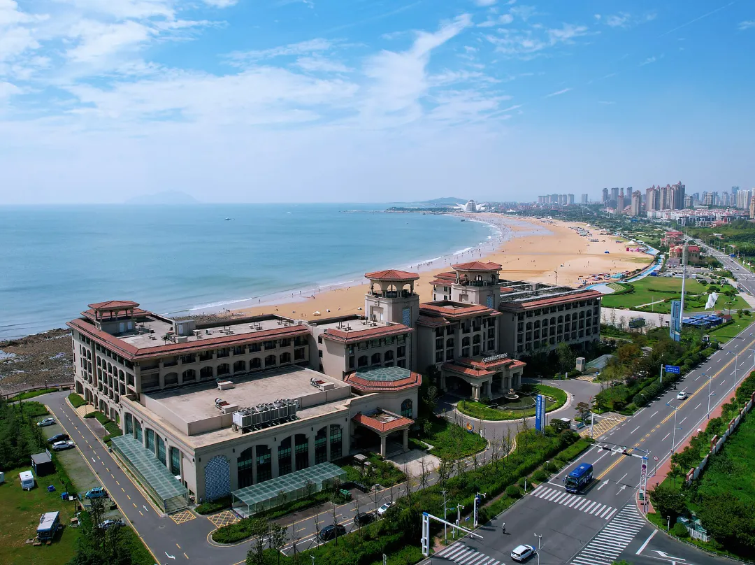 Qingdao Golden Beach Luxury Blue Horizon Hotel - Qingdao