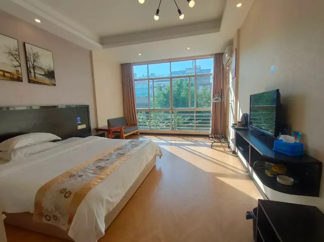 Yuming Hotel - Guigang