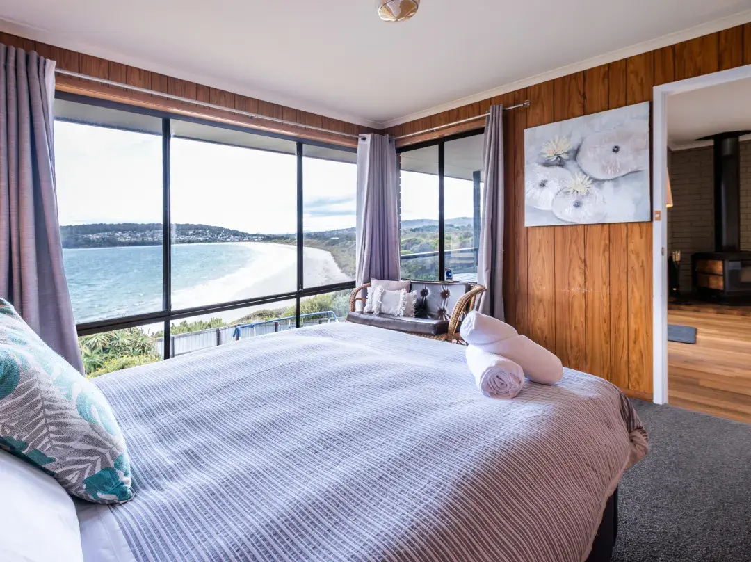 Stones Throw - Hobart