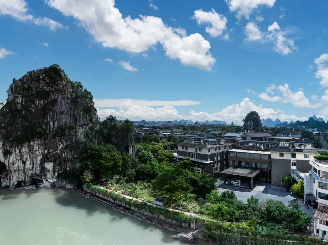 Guilin Dragon Ball Lijiang Bian Resort Hotel - Guilin