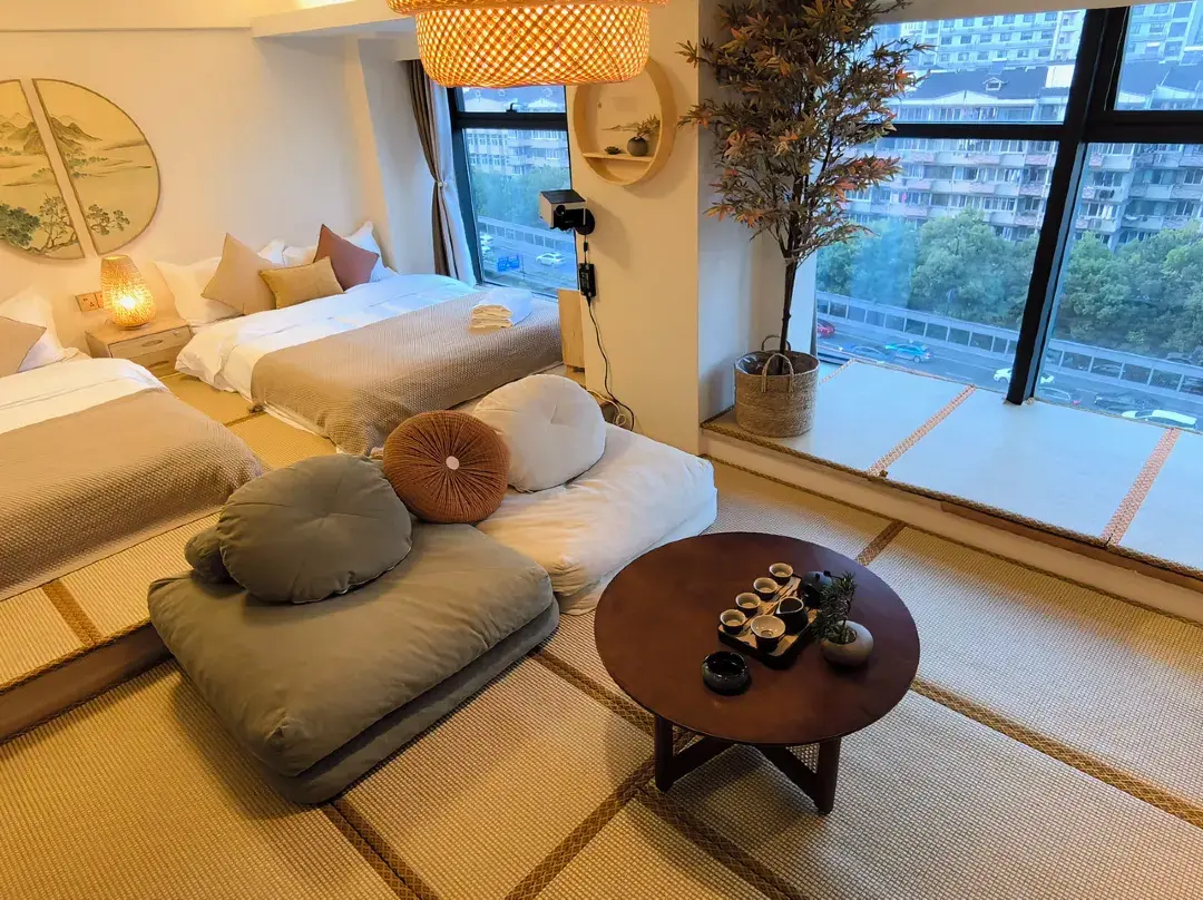 Hangzhou Before The Summer Solstice - Hangzhou