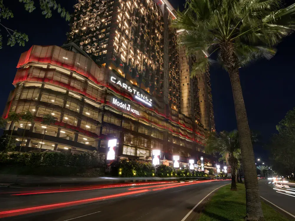 Model J Hotel Bsd Carstensz - Jakarta