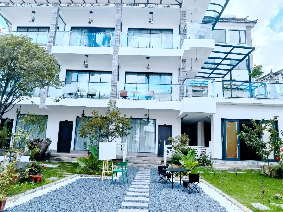 Seeking Wind Leisure View Garden Beautiful Guesthouse) - Dali