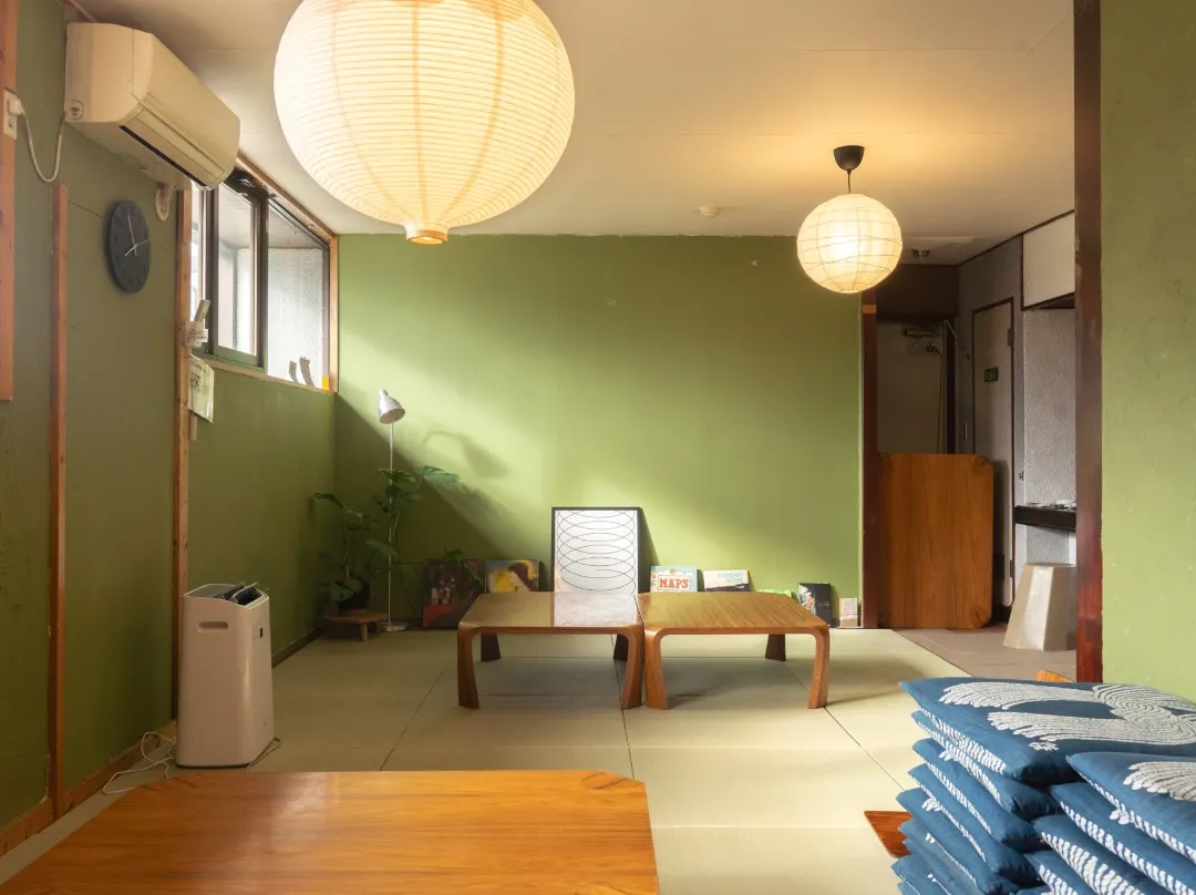 Local Knot Backpackers - Nagano