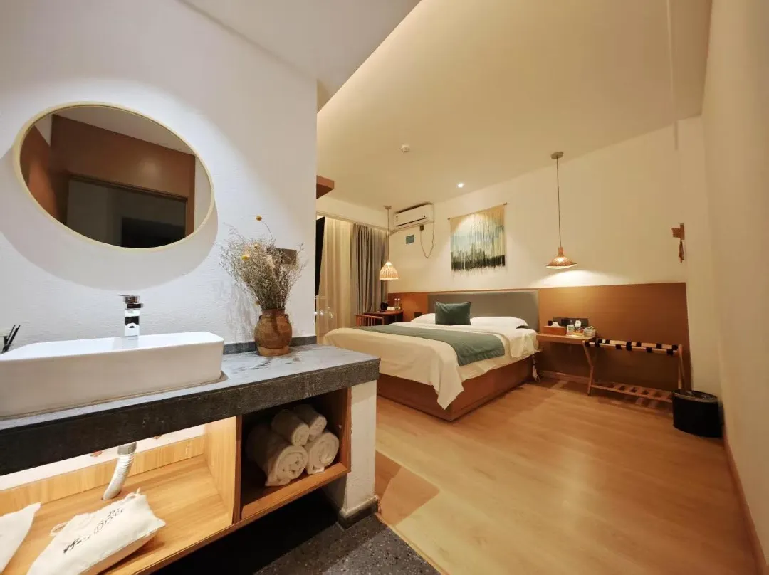 Qujing Lanting Hotel - Qujing