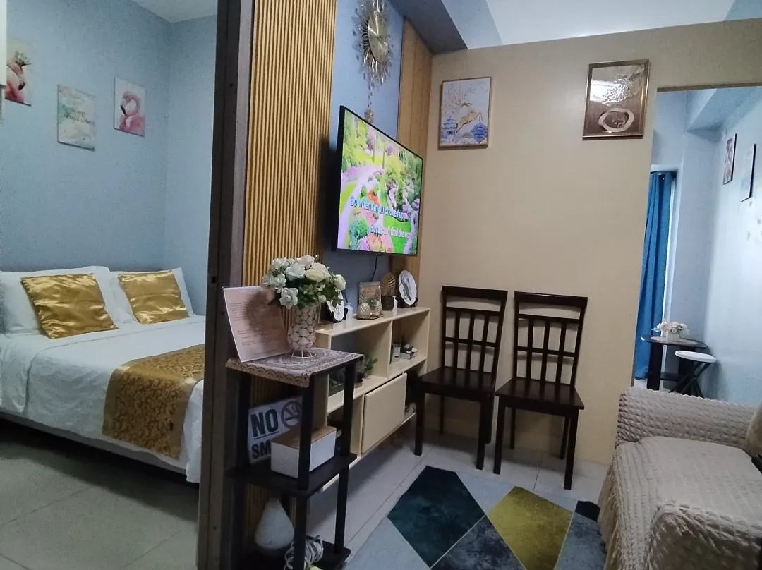 Foursphere Staycation - Las Pinas