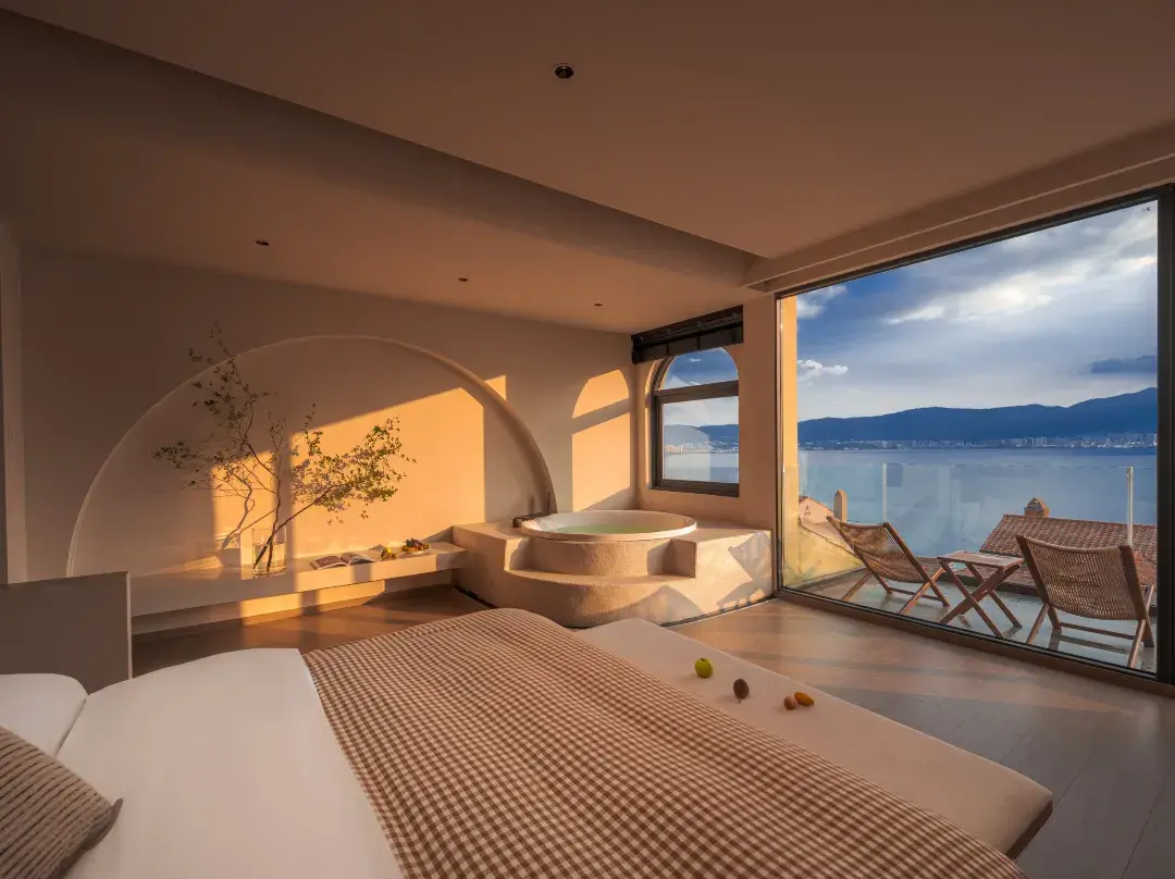 Dali · Star Hideaway | Mirage Sunset Mirror Lakeside Resort Hotel - Dali