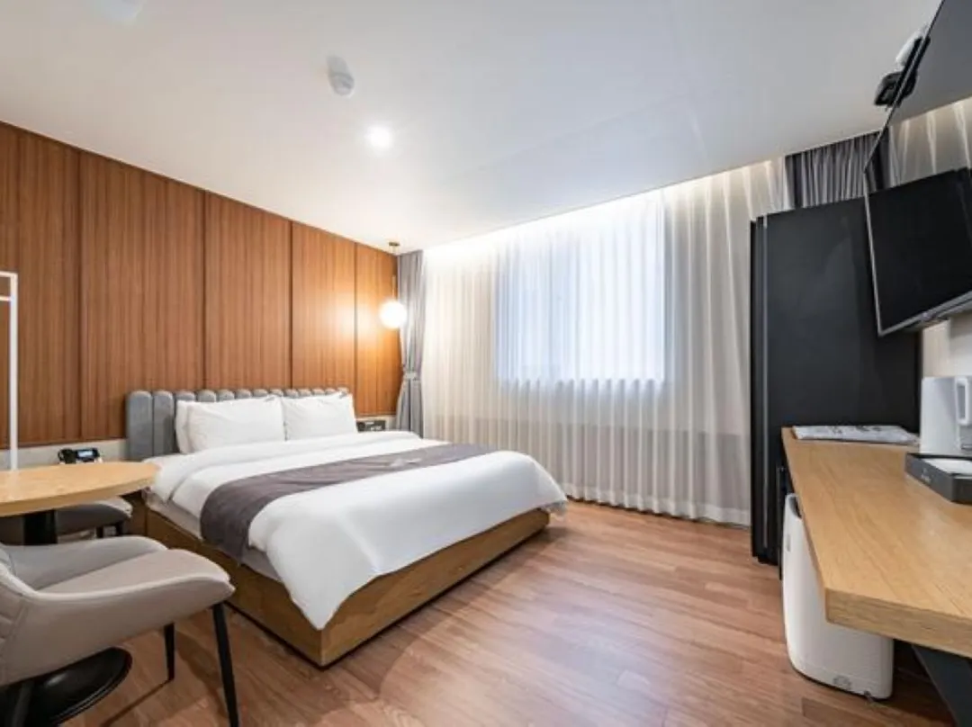 Seven Bricks Hotel - Gwangju