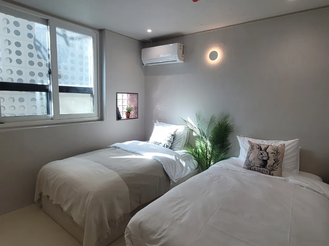 Rabbit Hotel - 원천동