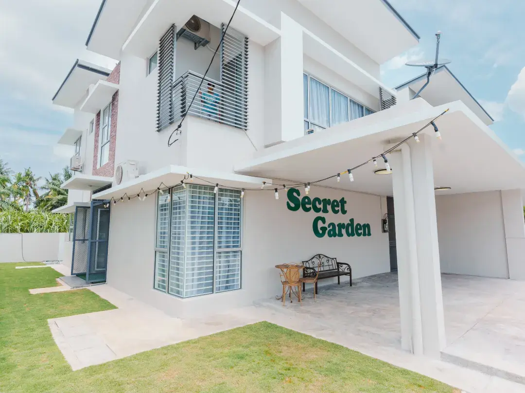 Secret Garden Homestay - Kuala Selangor