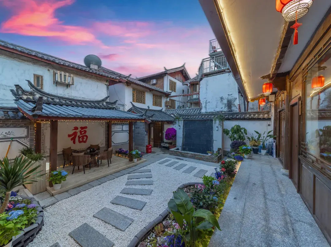 Lijiang Huayu Lanting Inn - Lijiang