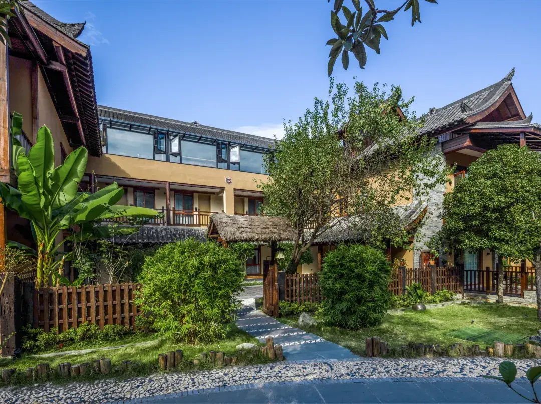 Rest With Cloud Hotels & Resorts - Xiangyang