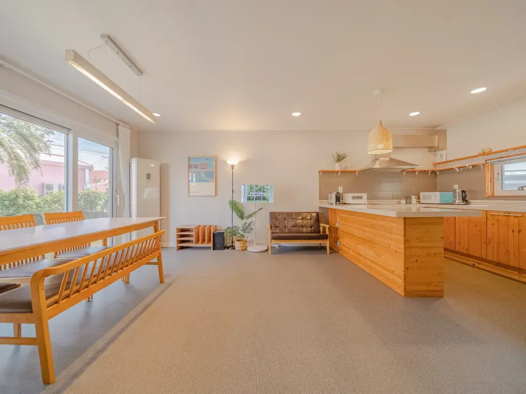 Rein Jeju Family Room With Mountain 101 - Seogwipo-si
