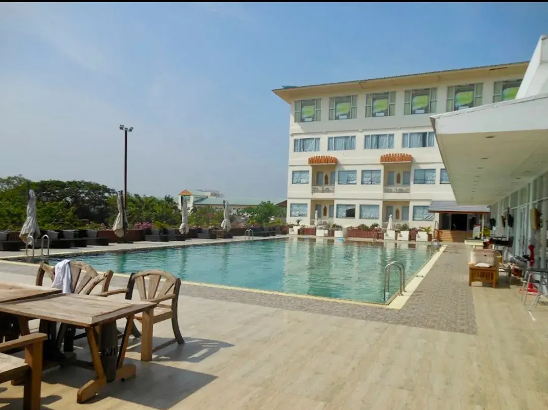 New Siya Hotel - Roi Et