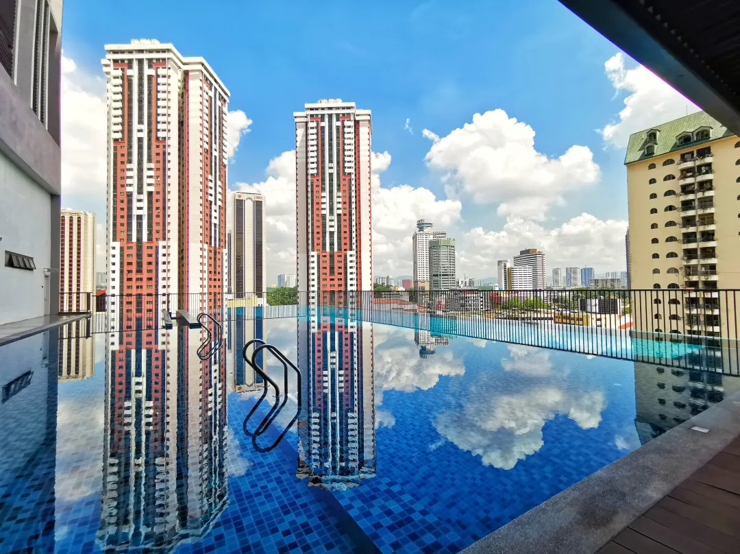 Pretty Room With Balcony Klcc View In Chamber - Sentul