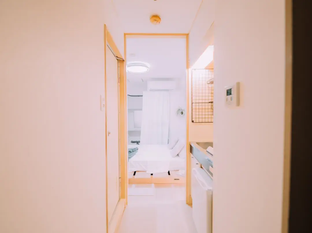 Minimalist Loft 7: Namba Compact Studio & 24/7 Gym - 日本