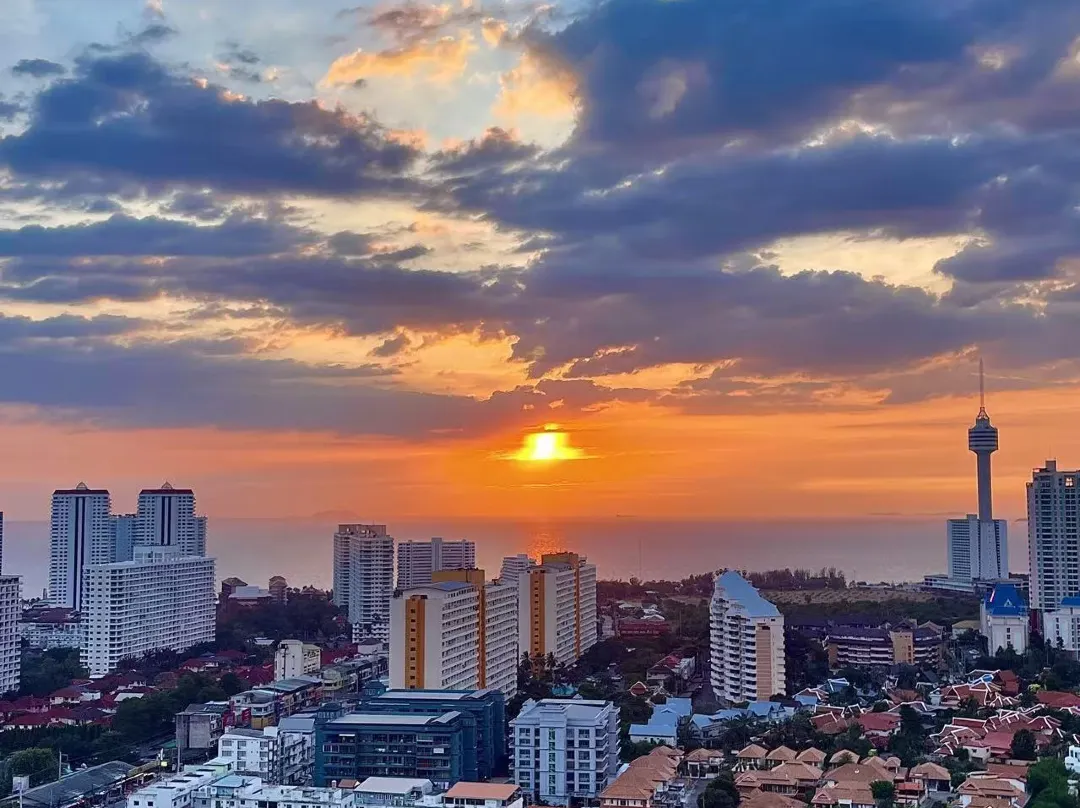 Starry Sky Residence - Pattaya City