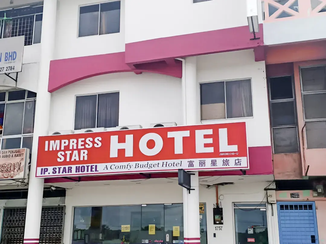 Impress Star Hotel - Senai