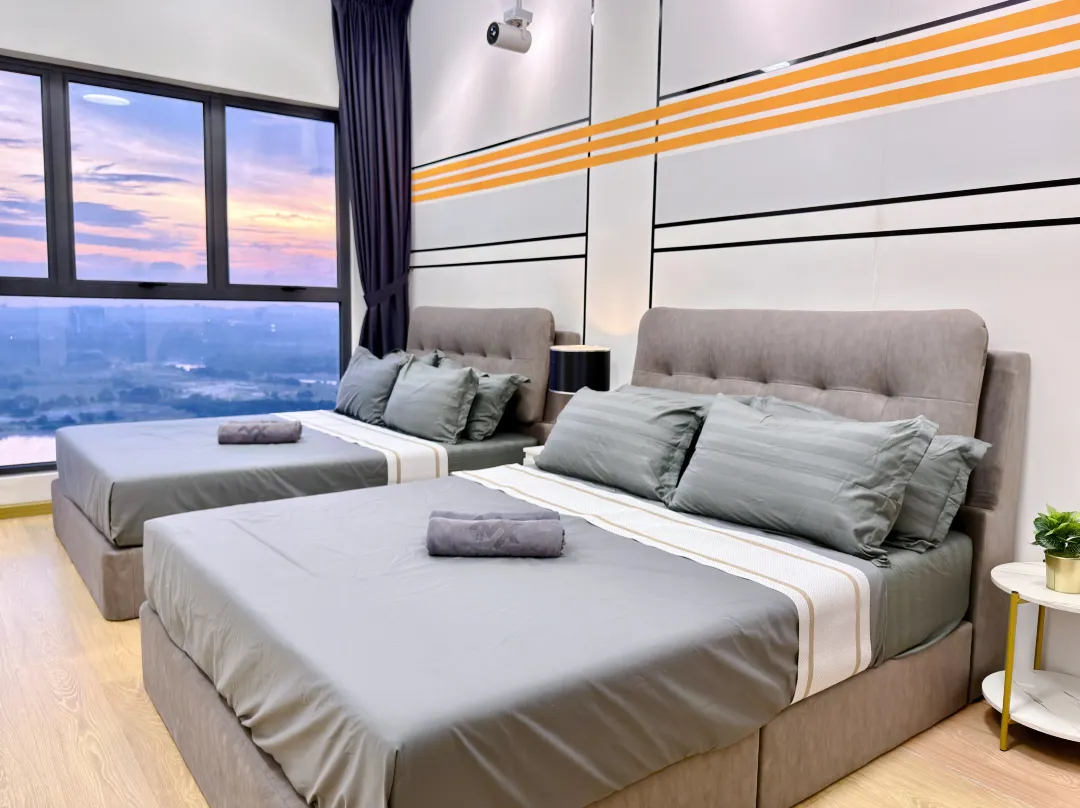 Full Sea View Country Garden Danga Bay 11-13pax - Johor Bahru