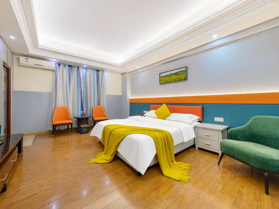 Yunfu Eurasia Business Hotel - Yunfu