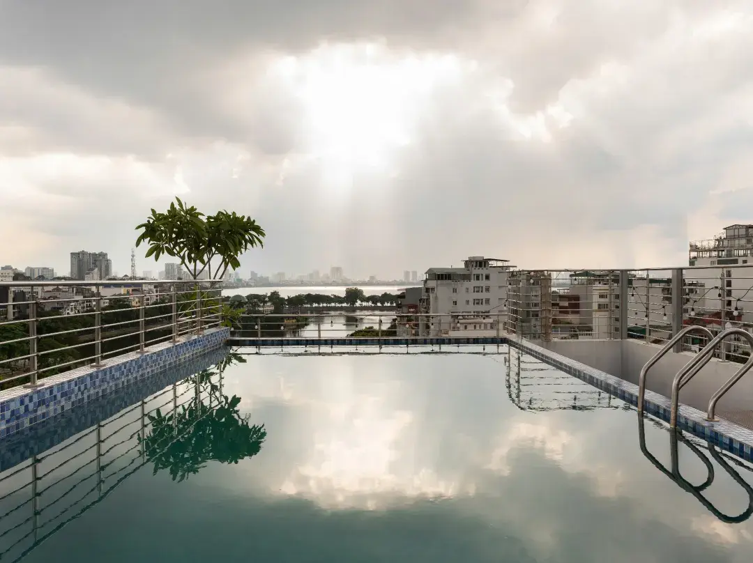 Luxe Paradise Premium Hotel - Hanoi