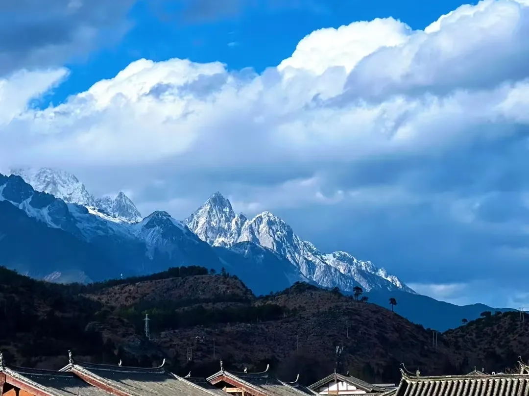 K. Leisure Kanglong'an Inn · Rizhao Jinshan · Naxi Resort View Hotel - Lijiang